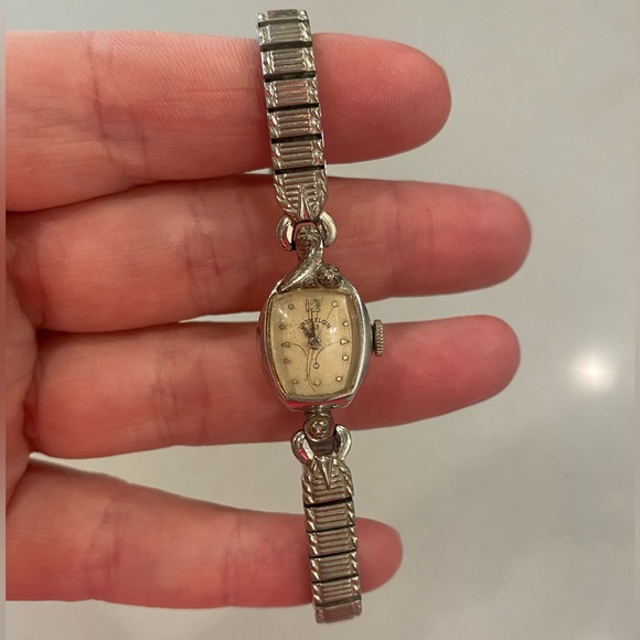 lady elgin | Accessories | Vintage Lady Elgin Watch | Poshmark